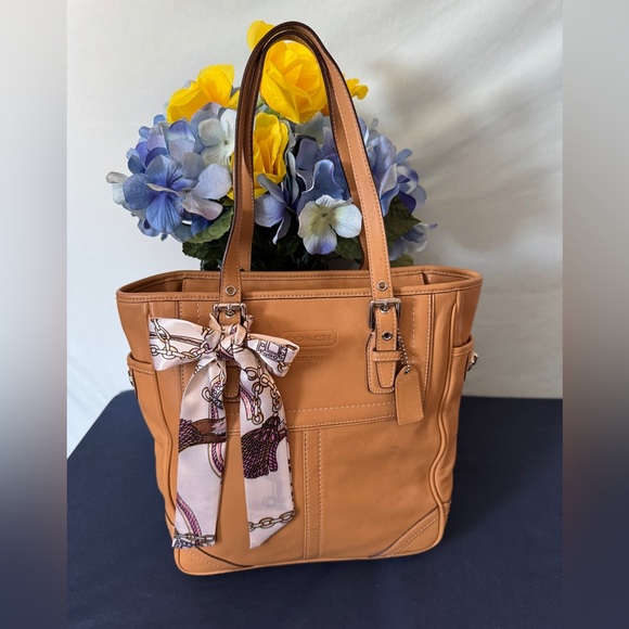 Coach | Bags | Coach Legacy Hampton Leather Zip Tote Wtwilly | Poshmark